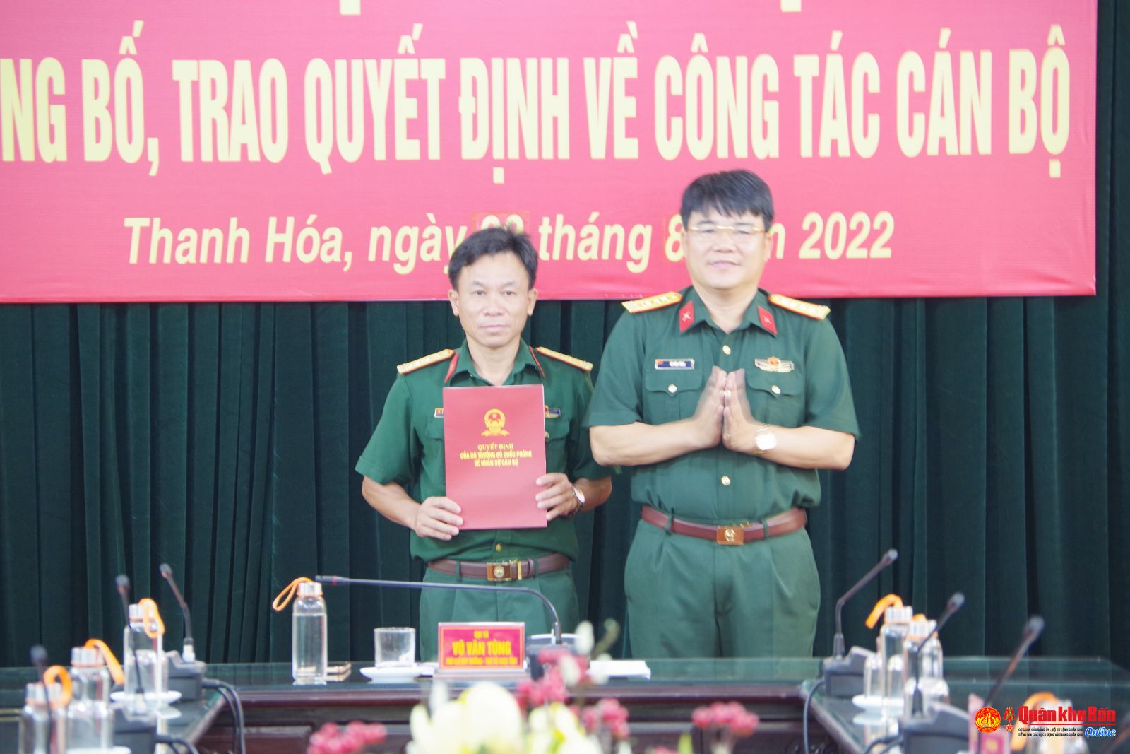 Thường vụ Đảng ủy Quân sự tỉnh Thanh Hóa: Công bố và trao Quyết định về công tác cán bộ